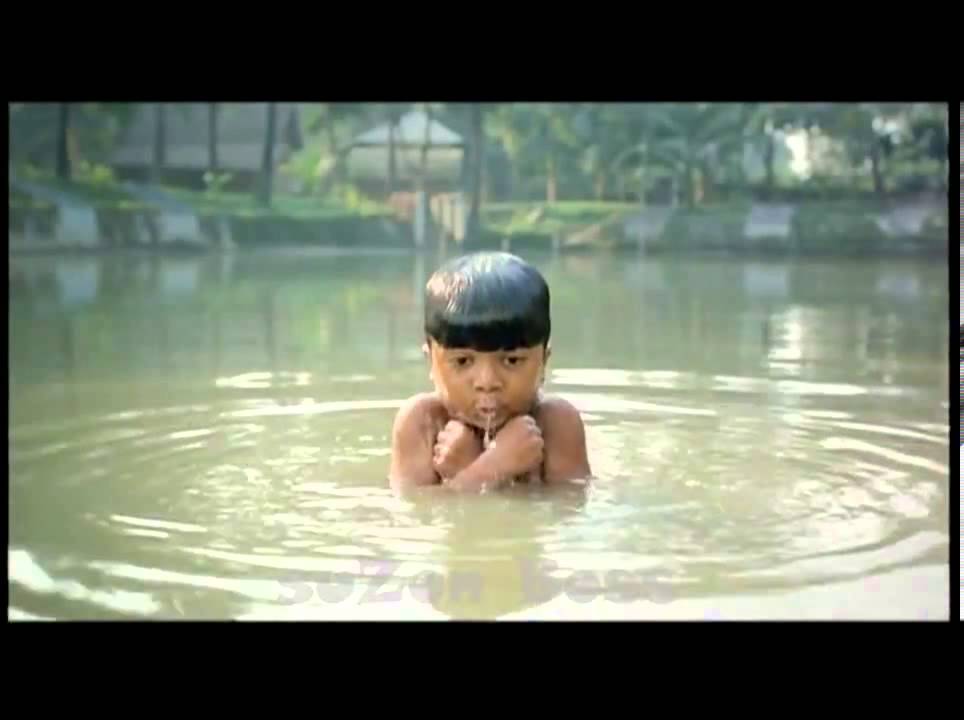 Robi Mobile AD  Bashombob Thanda (Very Fanny add it is)