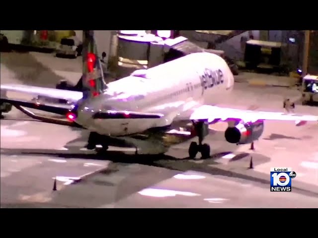 How many people were hospitalized due to the JetBlue flight turbulence ...