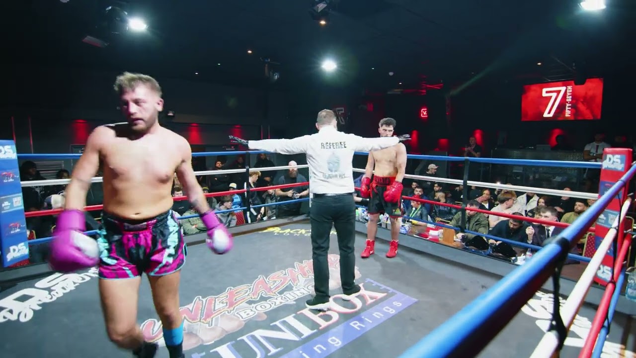 Gladiator Fight Club - Jack Williams vs Cav Walker