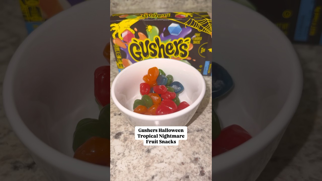 Gushers Tropical Nightmare Fruit Flavored Snacks #gushers #halloween #fruitsnacks