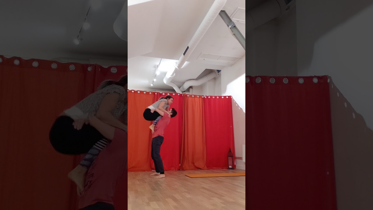 AcroYoga standing flow