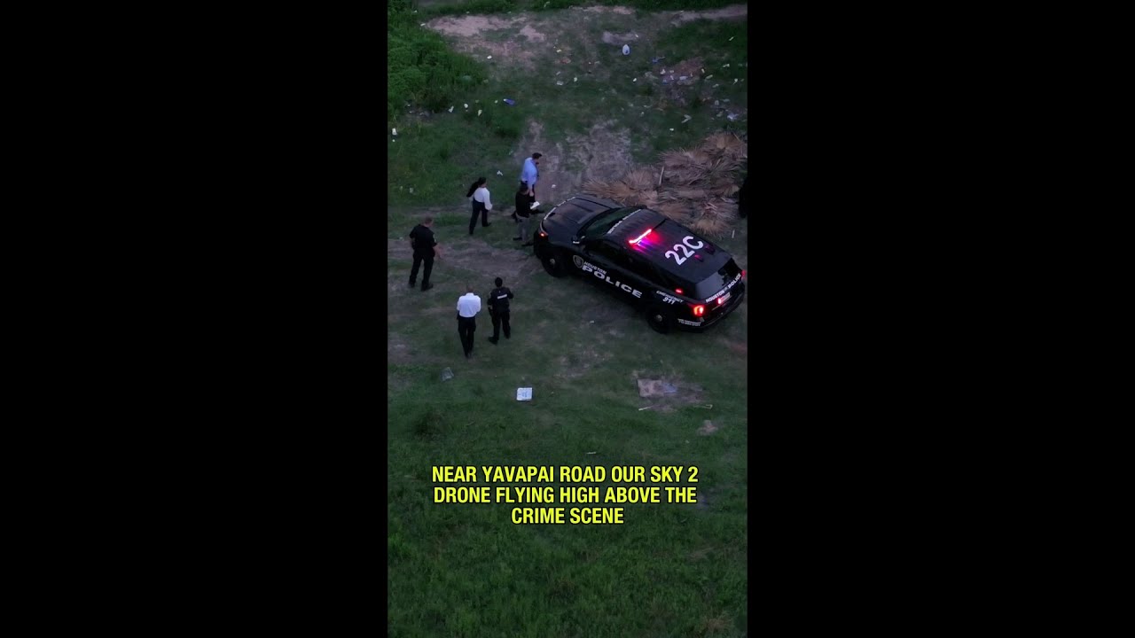 🚨 A body was found along Greens Bayou in the Cloverleaf area of Houston.