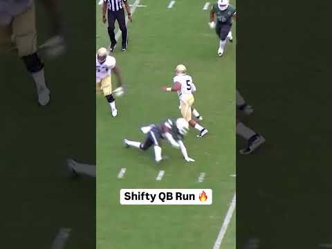 Justin Thomas was out there playing a video game 🎮 #georgiatech #accfootball #collegefootball #cfb