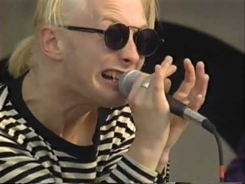 Radiohead ~ Creep ~ live MTV Spring Break