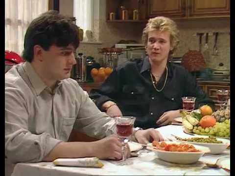 Classic TV Comedy: Bread S01 E03 | The Inquiring Mind
