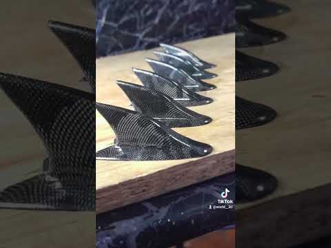 STL file Shark fin 🦈 ・3D printable model to download・Cults