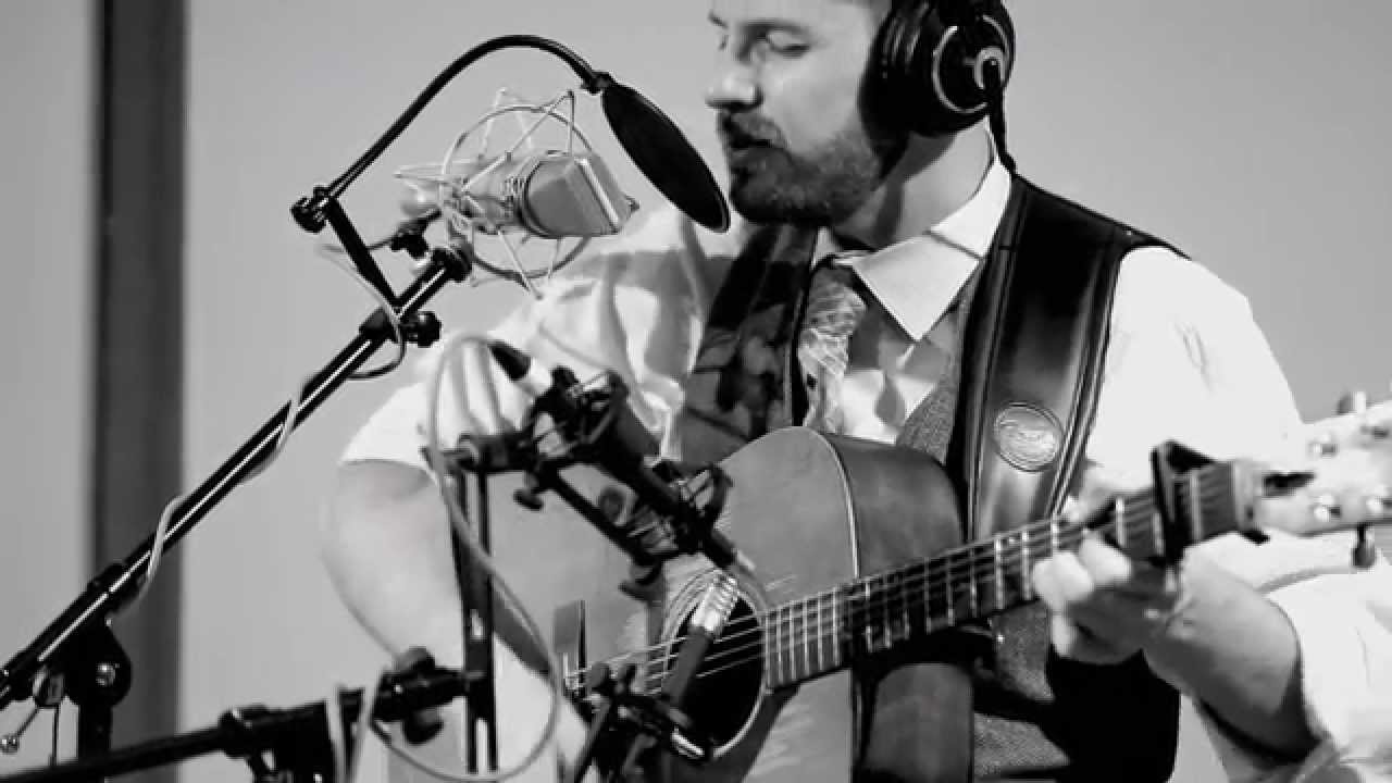 Hire Tom Rhodes - Singing Guitarist in San Francisco, California