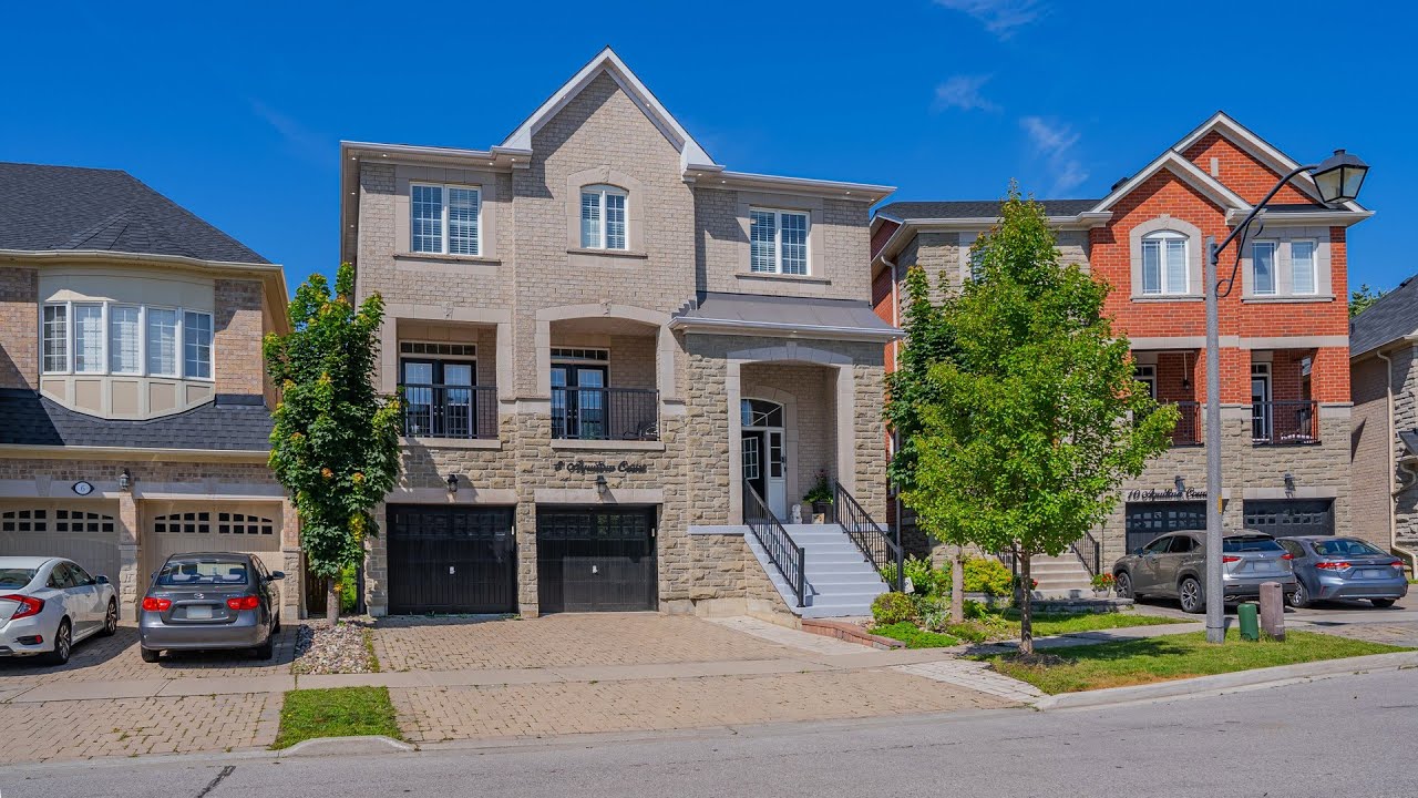 8 Aquilina Court, Ajax