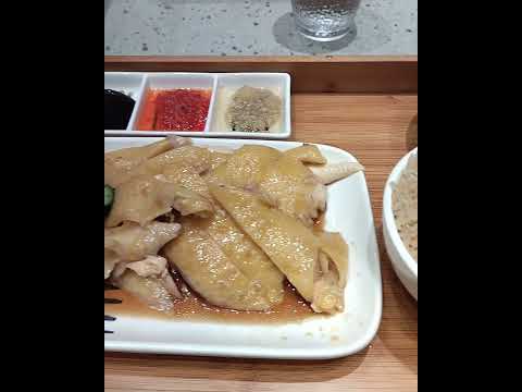 ONE OF THE BEST CHICKEN RICE IN HONGKONG #hainanese #chickenrice#shorts