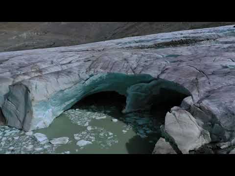 Views of Peyto Glacier