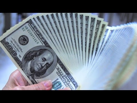 Dollar May Retain Traction, Mizuho's Varathan Says