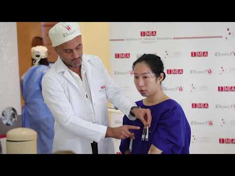 Dr. Mayuko Horiguchi – Dermatologist, Japan - Reviewing iDissect 3