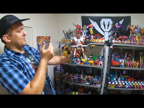 People who don't know tokusatsu react to a GIANT Super Sentai & Kamen Rider Collection!