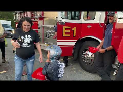 Minden Rec Center puts on great show for Trunk or Treaters Saturday ...