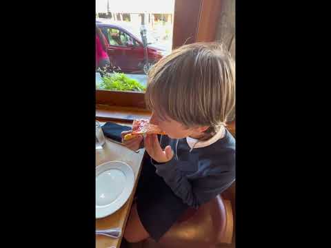 Il Fornaio Pizza Review by VettiusTV