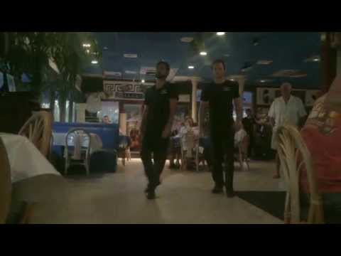 Cretan Maleviziotikos: My Big Fat Greek Restaurant