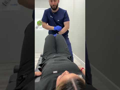Her pelvic adjustment was LOUD! 😳 KING OF CRACKS #kingofcracks #chiropractor #asmr