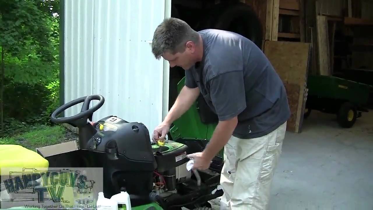 John Deere LA115 Oil and Lube