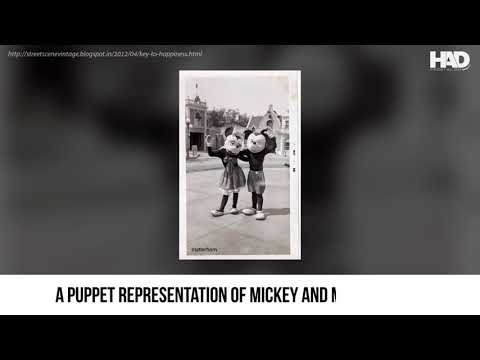 8 Funny and Creepy Images of Mickey and Minnie Mouse from the Annals of History