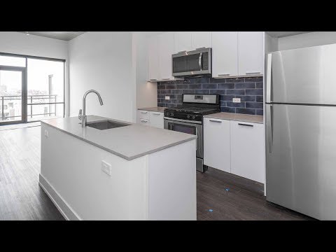An Old Town studio with a balcony at the new 1435 North Wells