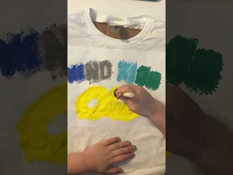 How to Make a T-Shirt with a Freezer Paper Stencil