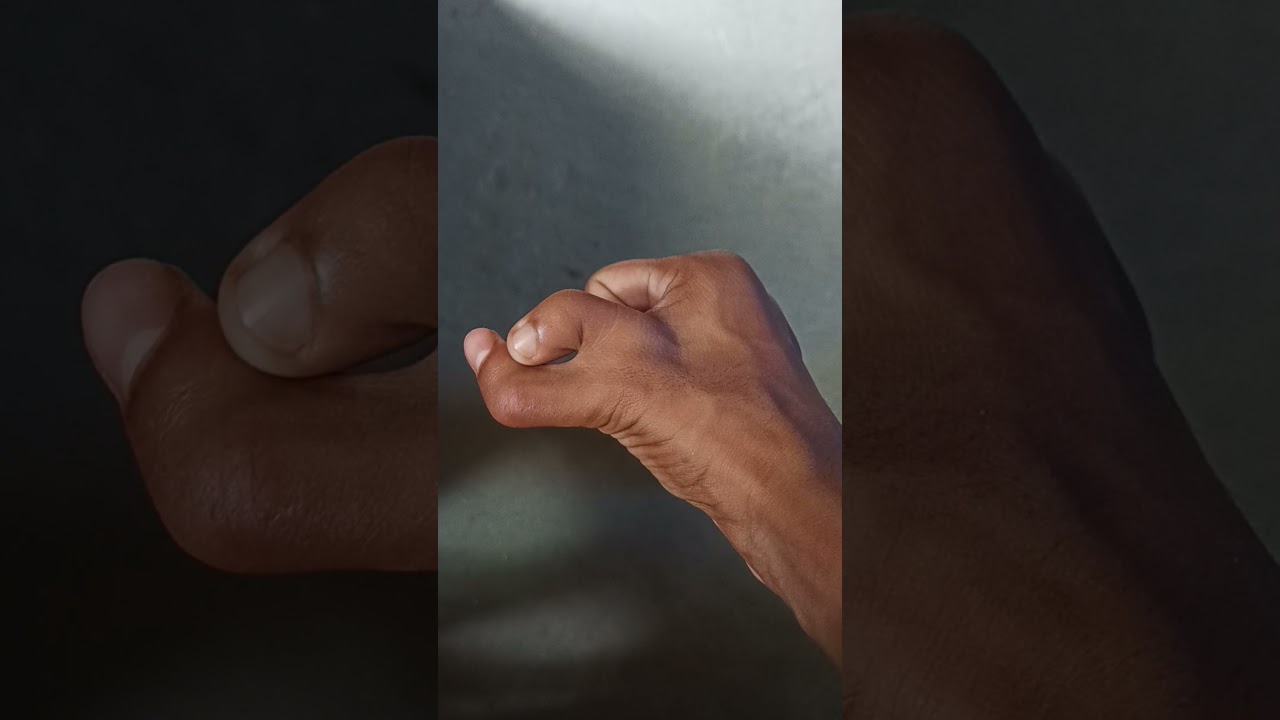 Hrithik Roshan ungli 😲
