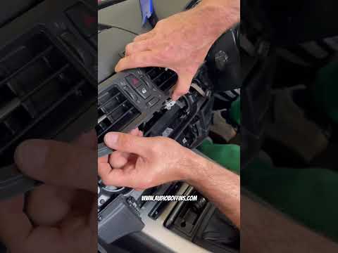 BMW Z4 E89 Radio/Screen Upgrade With Apple CarPlay & Android Auto! #automobile #bmw #z4 #e89