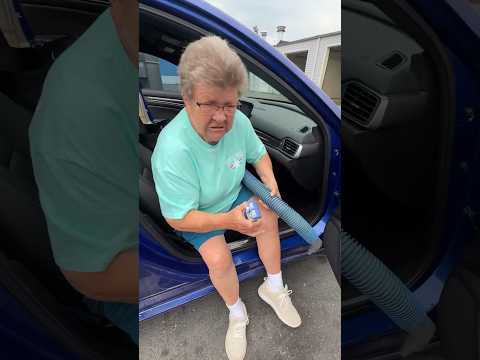 GRANDMA AT CARWASH! π΅πΌππ