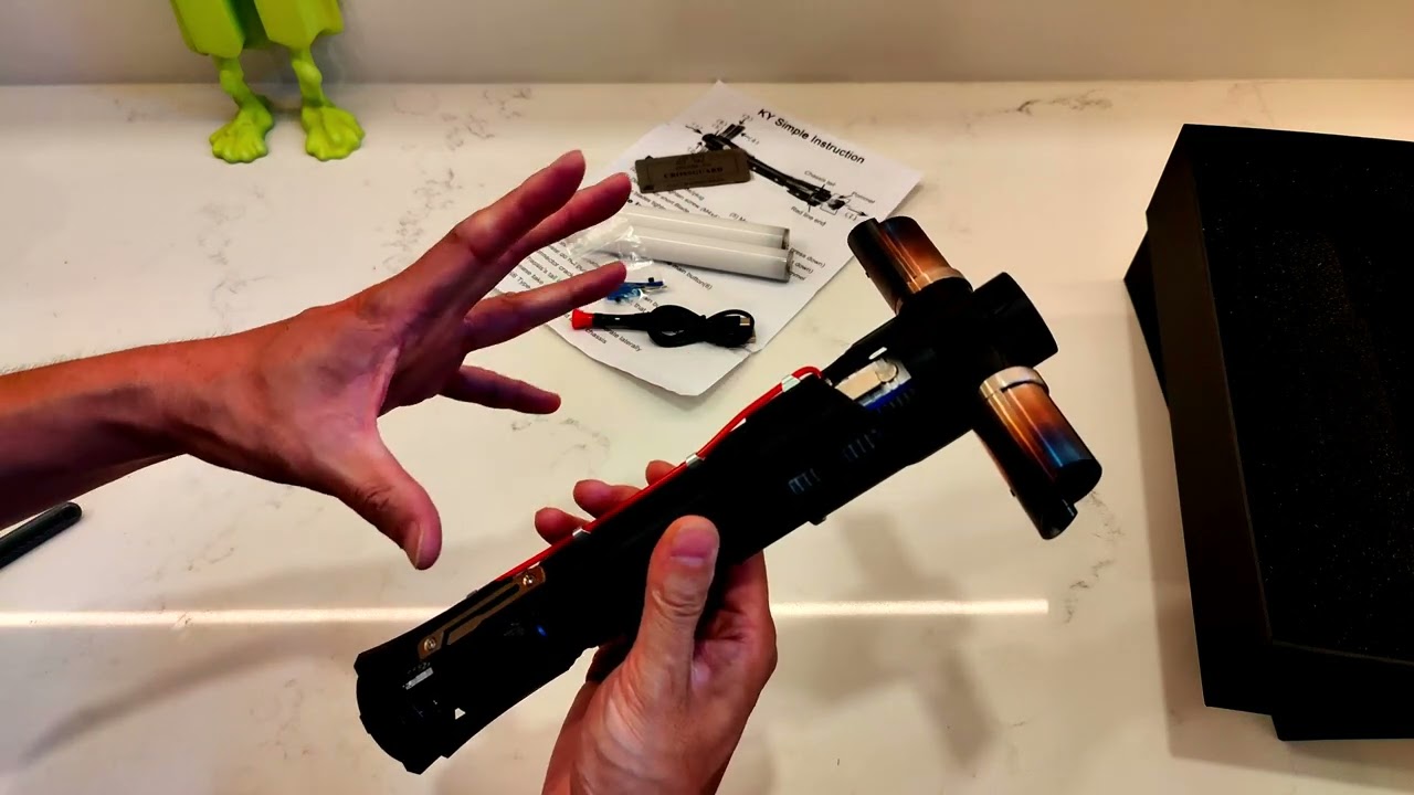 Ultimate Works Kylo Ren Neopixel Lightsaber Unboxing, assembly & comparison to Force FX Elite Review