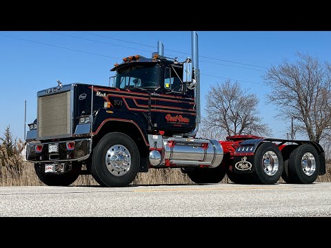 Driving the Superliner in the Cottam Parade