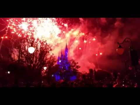 Fire Work in Disney Magic Kingdom | Format-Ce