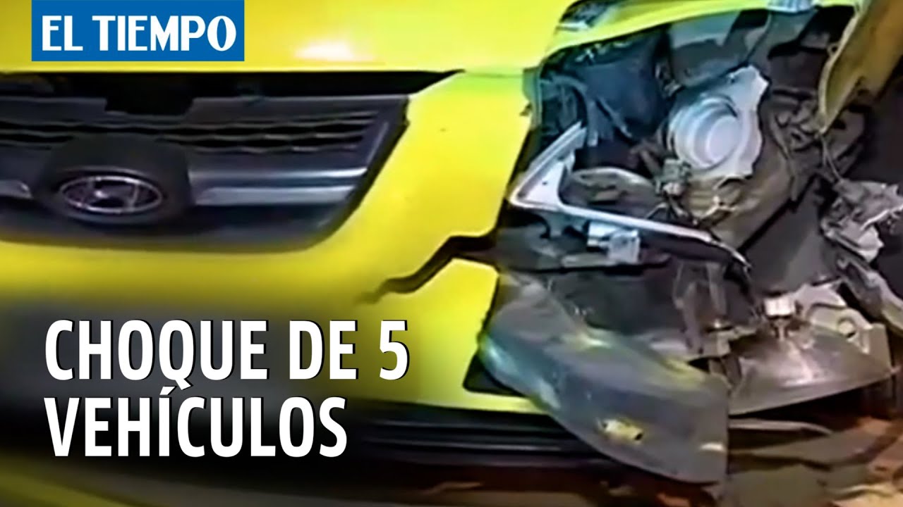 Choque múltiple de cinco vehículos dejó cuatro heridos