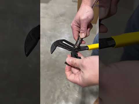 Klein pliers wrench with reversible jaws! #tools #shorts #pliers #hvac #plumbing