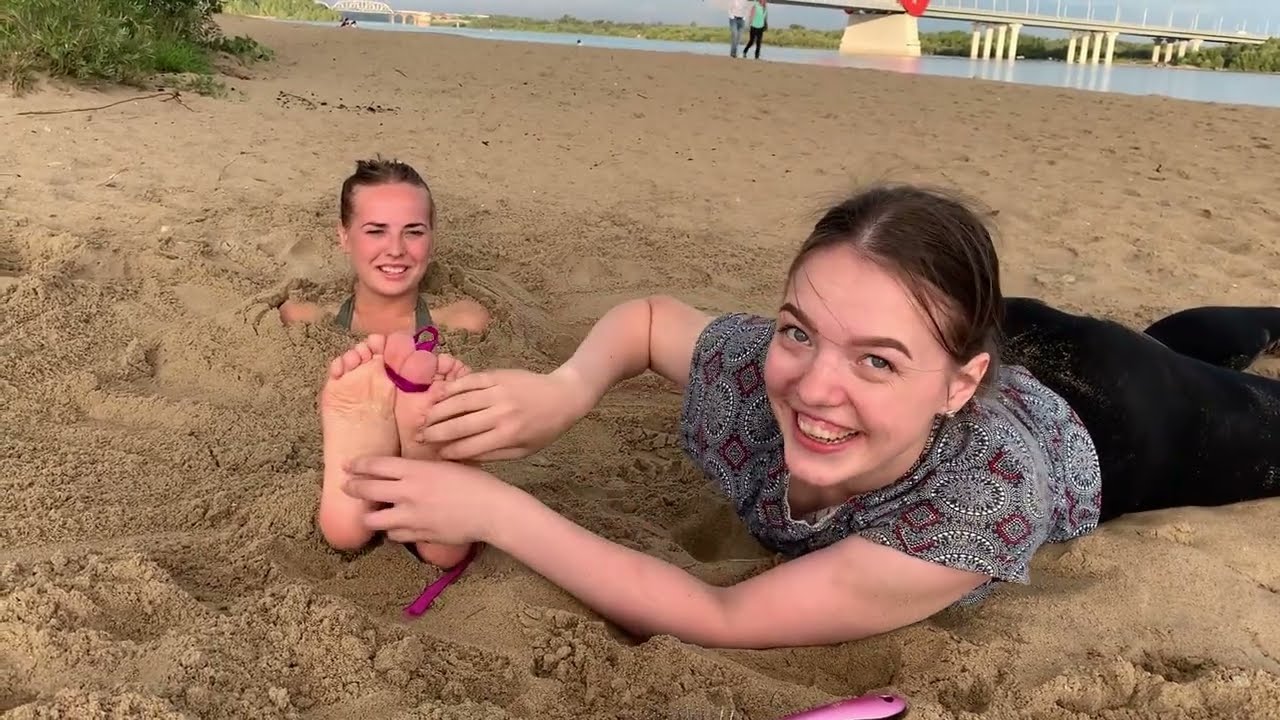 Experiment 21: Jenni gets Tickling Revenge on Ulliana and tickles her feet! Co worker Buried