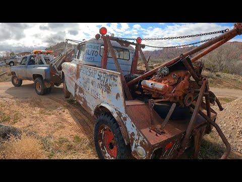 Display Wrecker And A Subaru In A Ditch