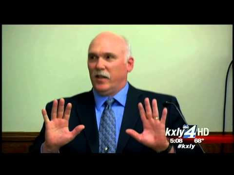Detective takes stand at Starbuck murder trial