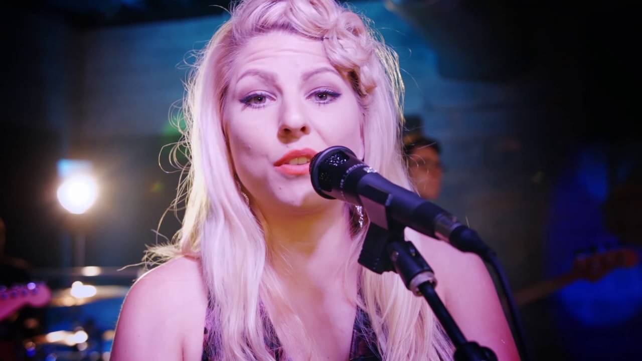 Hire Laura Burke - Singer/Songwriter in Los Angeles, CA | GigSalad