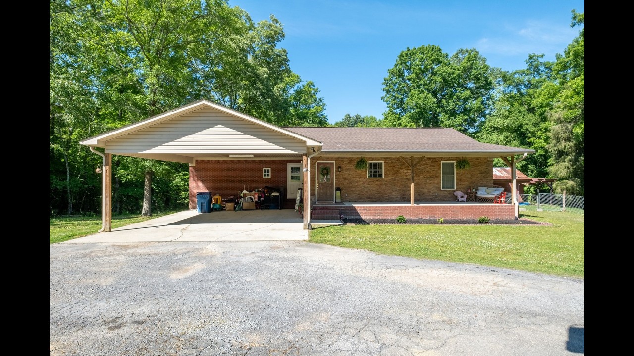 5261 Gilmer Ln Rainbow City AL 35906
