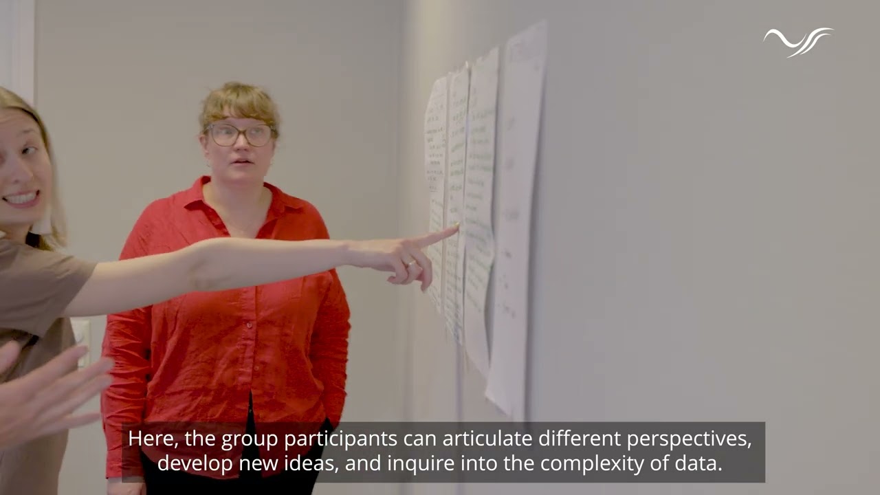 Collective qualitative analysis