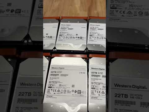 What 102 WD 22TB HDDs look like before hitting the WD Data102 JBOD chassis.