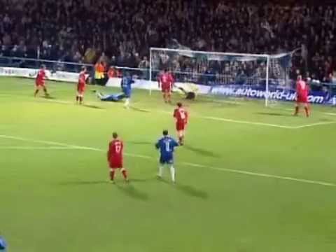 2004-11-27 Chesterfield vs Swindon Town
