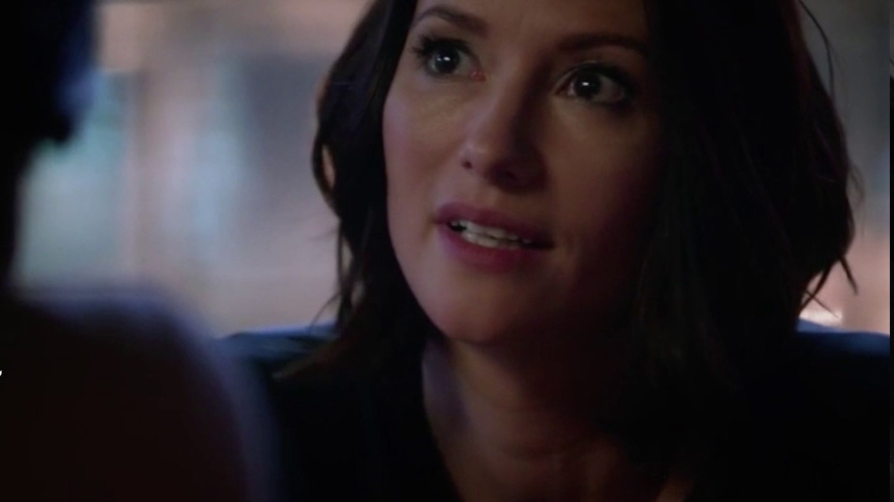 Supergirl: Alex Danvers Coming Out Scene! 2x05