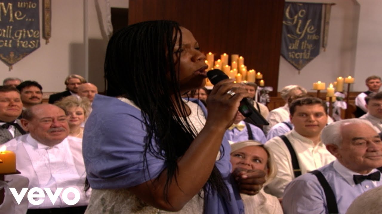 Bill & Gloria Gaither - God On the Mountain [Live] ft. Lynda Randle
