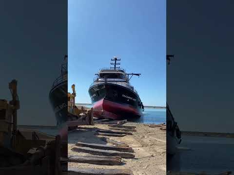 Maritime Vistas: Exploring the Inter #Transportation #Vehicle #Yacht 71 #shorts #boats #tugs #ocean