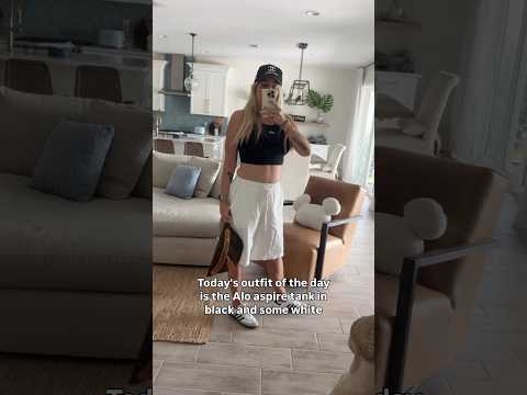 OOTD + Lunch at Piccolo Deli in Gulf Gate Sarasota | Siesta Key Vibes