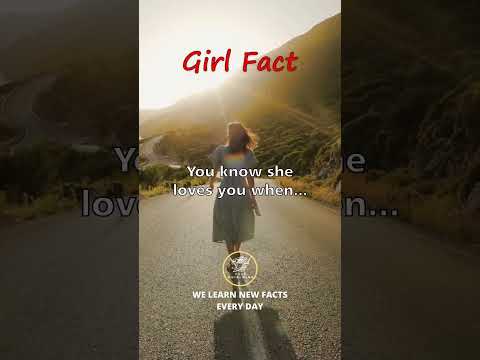 βDoes She Love You? Signs She's Smitten!π #LoveSigns #WomenInLove #RelationshipFacts