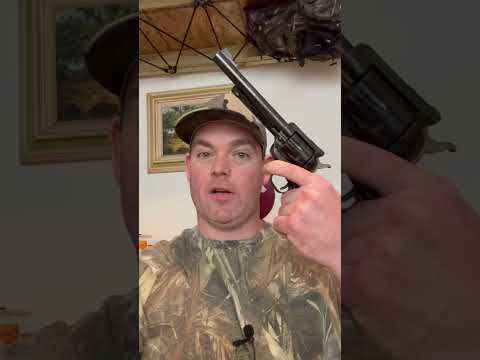 What’s the big deal with Ruger Old Model 3 Screw Revolvers?! (Ruger Blackhawk & Single Six)