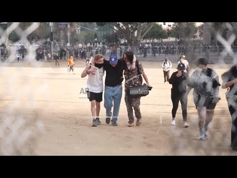 Los Angeles police use tear gas to disperse 'No Kings' protesters