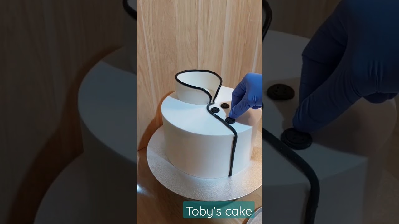 Pastry Chef theme cake #beautifulcakedesign #homebaker #homebakingvlog #yummycake #fondantdetails