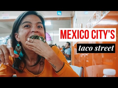 Mexico City taco crawl with @avelovinit and @kennethsurat